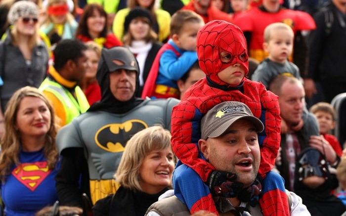 The Largest Superheroes Congregation at Melbourne | Amusing Planet